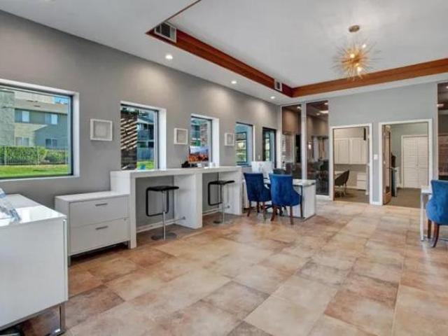 1 Br, 1 bath, Apartment 313 Sandy Ln
