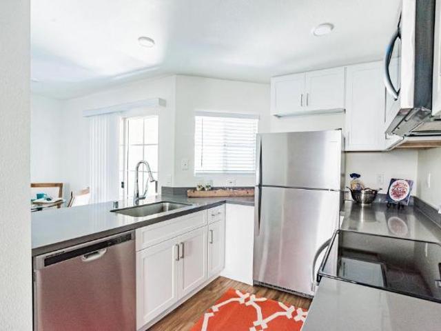 1 Br, 1 bath, Apartment 31 Seaport