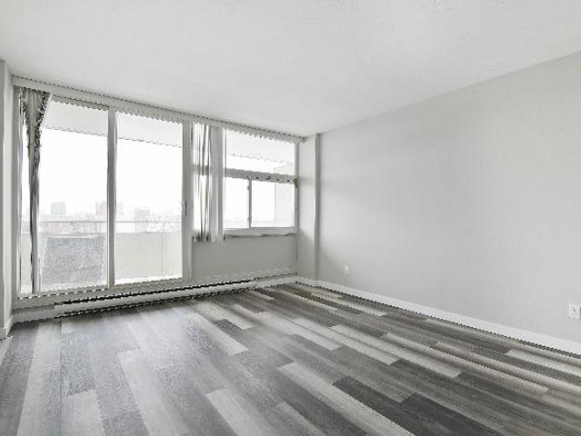 1 Br, 1 bath, Apartment 324 Cambridge Street North