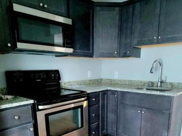 1 Br, 1 bath, Apartment 324 Tuttle St