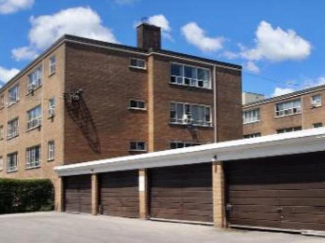 1 Br, 1 bath, Apartment 3253 Bathurst Street