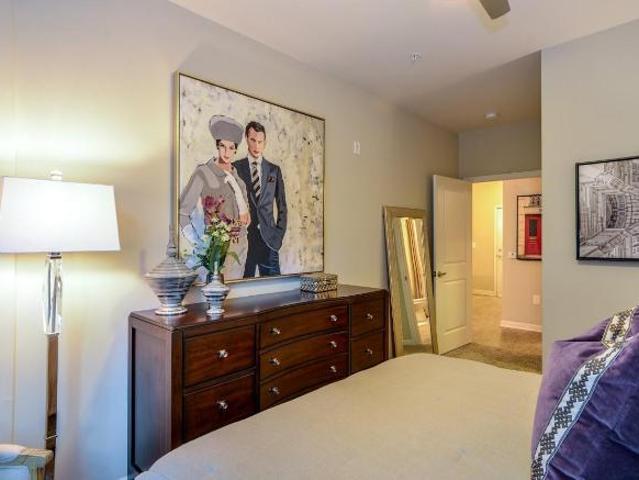 1 Br, 1 bath, Apartment 3201 Downwood Cir NW