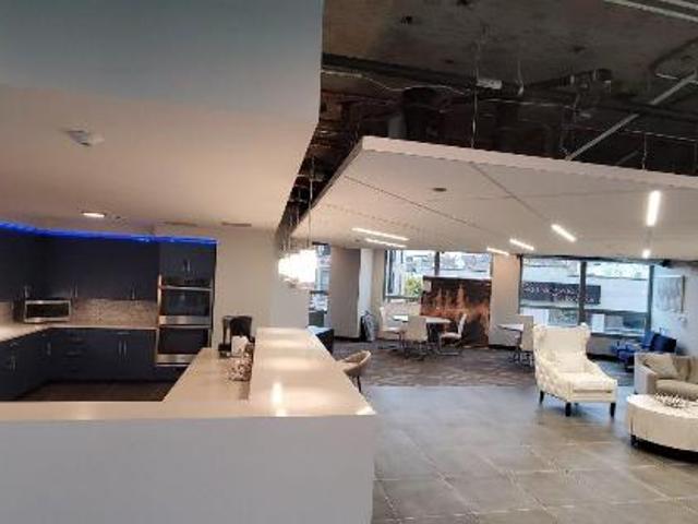 1 Br, 1 bath, Apartment 3218 N Clark St