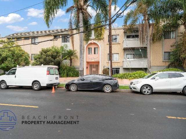 1 Br, 1 bath, Apartment 3223 Bagley Ave