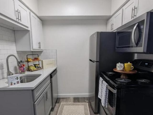 1 Br, 1 bath, Apartment 3231 Conestoga Dr