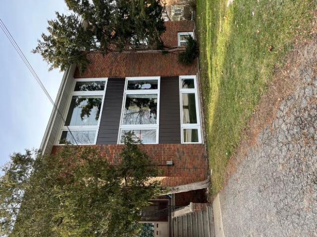 1 Br, 1 bath, Apartment 334 Queen Street