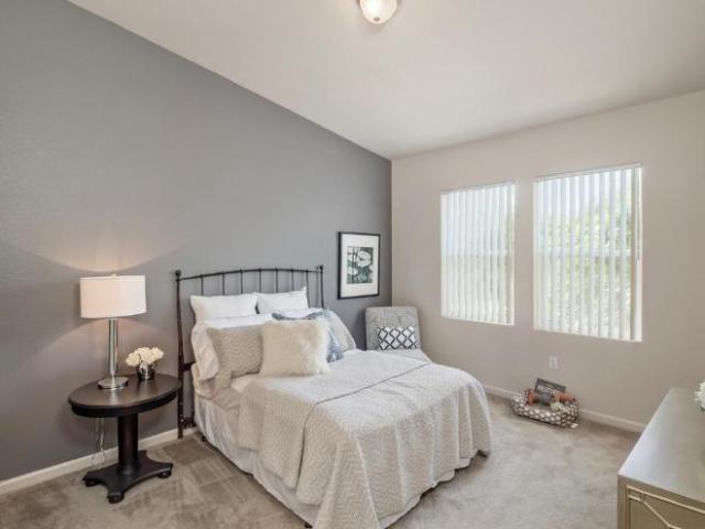 1 Br, 1 bath, Apartment 3351 Duckhorn Dr