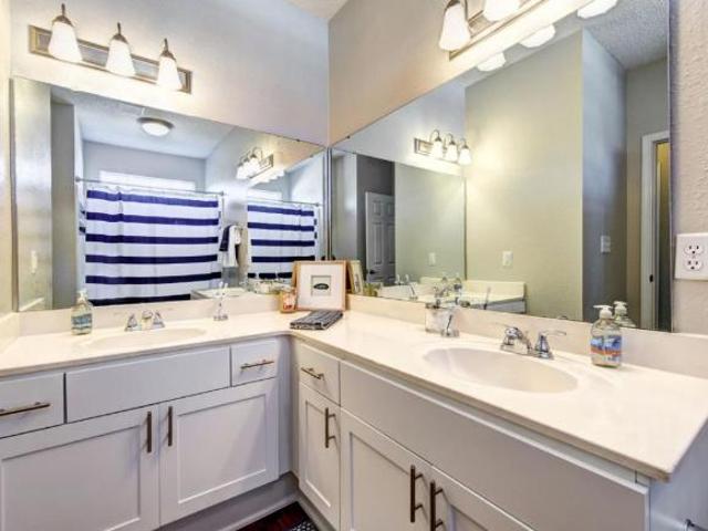1 Br, 1 bath, Apartment 3301 Cotton Mill Dr