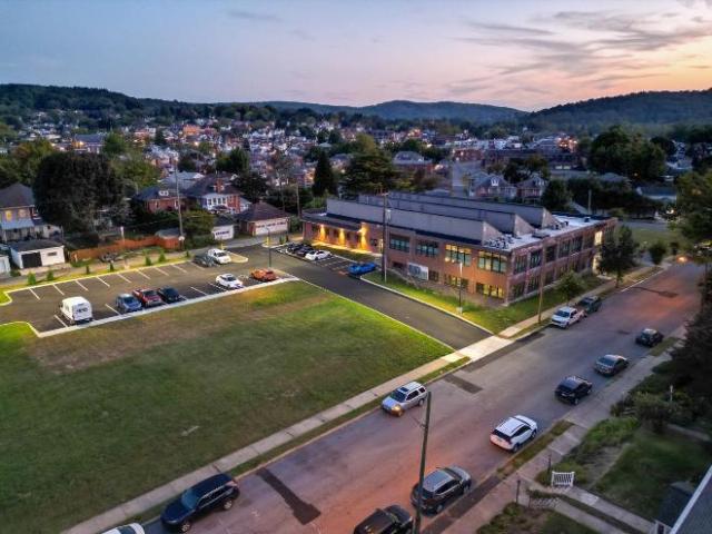 1 Br, 1 bath, Apartment 330 North Wyomissing Avenue