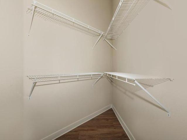 1 Br, 1 bath, Apartment 333 E Colorado Ave
