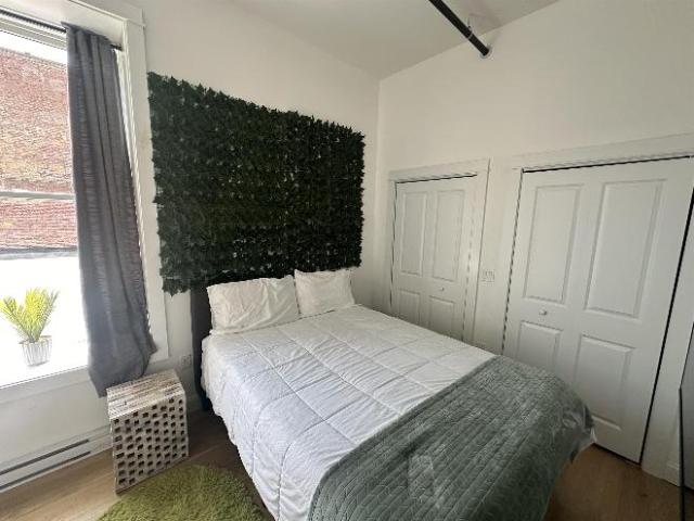 1 Br, 1 bath, Apartment 33 State Street