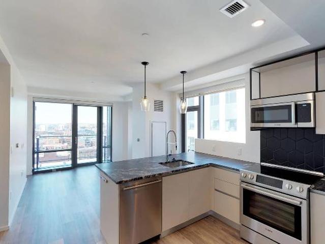 1 Br, 1 bath, Apartment 345 Harrison Avenue