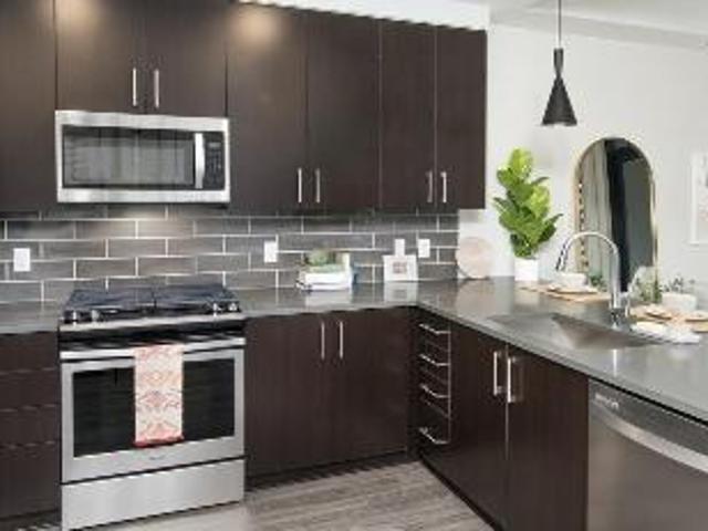 1 Br, 1 bath, Apartment 3478 Lakeside Drive NE