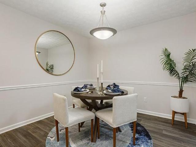 1 Br, 1 bath, Apartment 3400 Kimball Bridge Rd