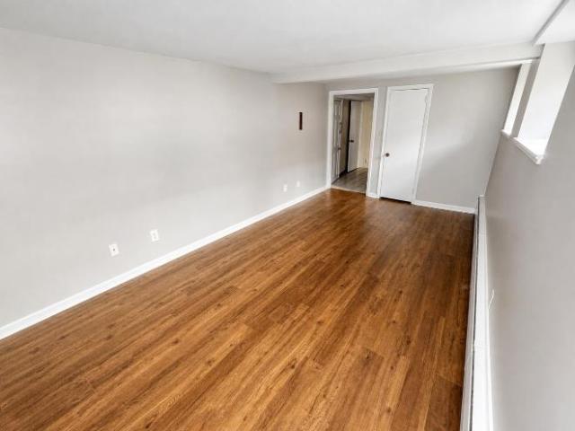 1 Br, 1 bath, Apartment 341 South Highland Avenue