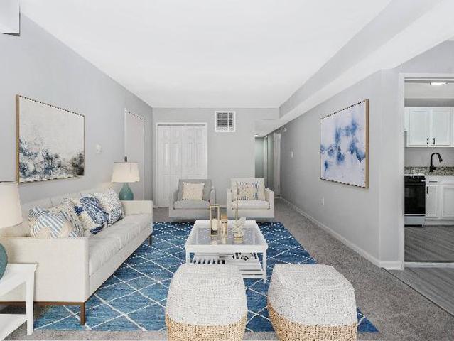 1 Br, 1 bath, Apartment 3554 55th Ave
