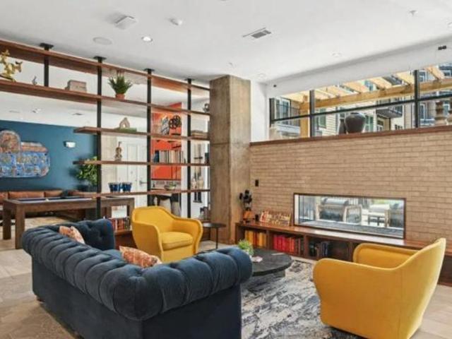 1 Br, 1 bath, Apartment 3500 Philemon Ave