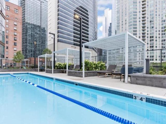 1 Br, 1 bath, Apartment 350 N Canal St
