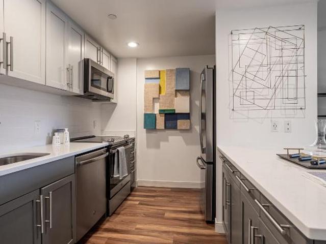 1 Br, 1 bath, Apartment 350 Third Street