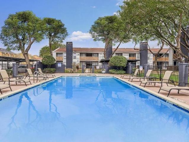 1 Br, 1 bath, Apartment 3520 Burke Road