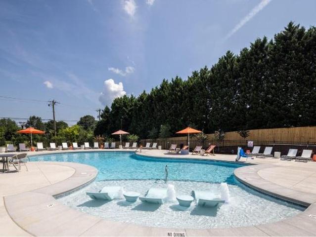 1 Br, 1 bath, Apartment 3520 Pinetree Grove Lane