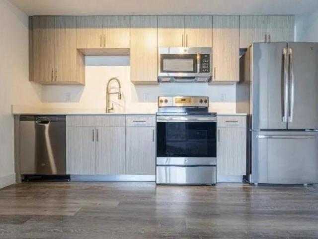 1 Br, 1 bath, Apartment 35 SW 6th Ave