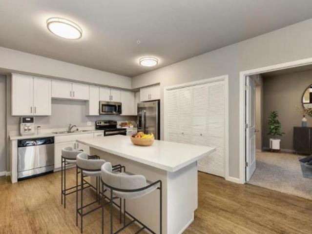 1 Br, 1 bath, Apartment 3600 W Grant Line Rd