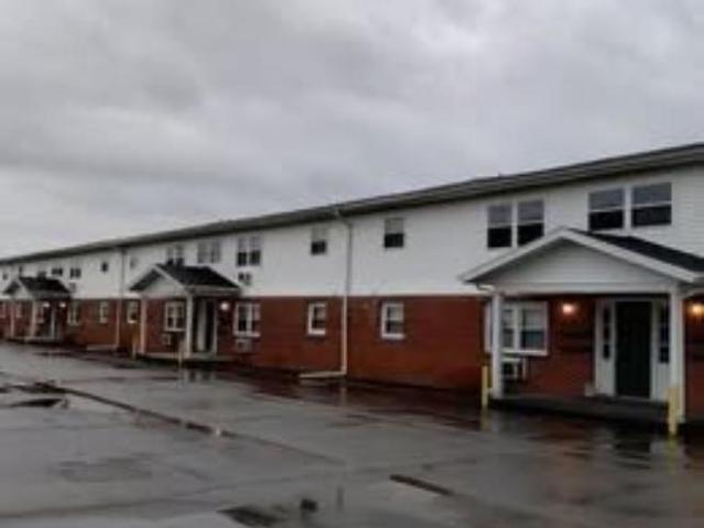 1 Br, 1 bath, Apartment 360 E Rosewood Ave