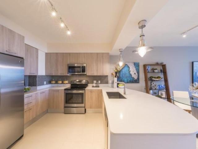 1 Br, 1 bath, Apartment 3622 Coral Way