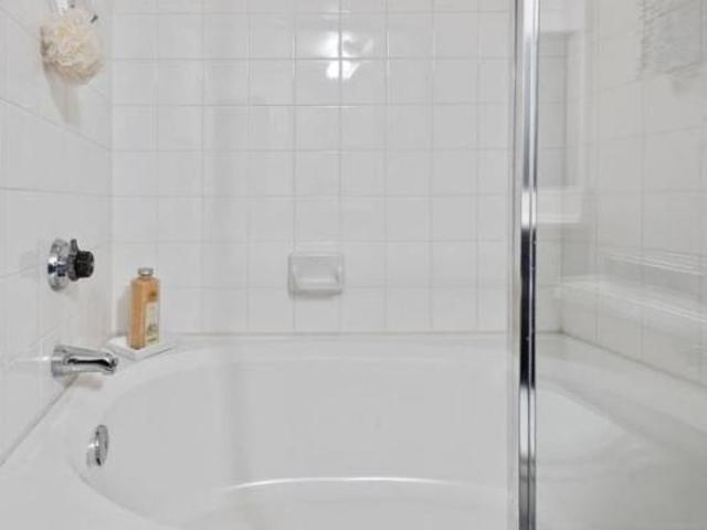 1 Br, 1 bath, Apartment 3625 E Ray Rd