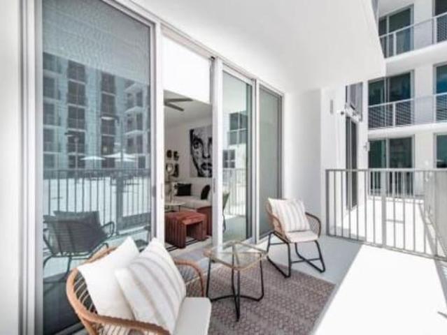 1 Br, 1 bath, Apartment 3750 South Dixie Hwy