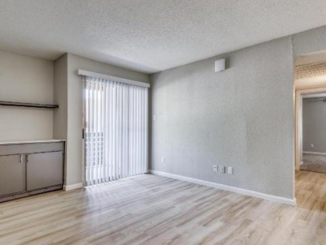 1 Br, 1 bath, Apartment 3718 Gus Thomasson Road