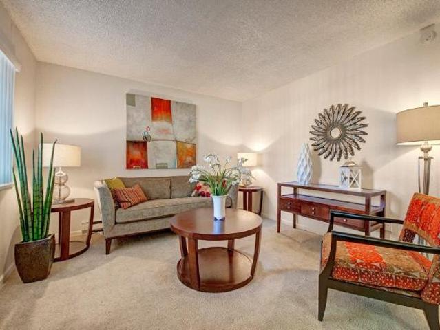 1 Br, 1 bath, Apartment 3807 Half Turn Rd