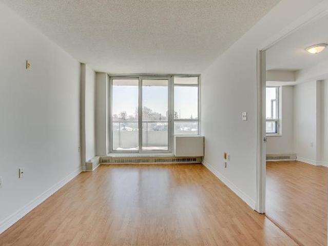 1 Br, 1 bath, Apartment 3810 Bathurst Street