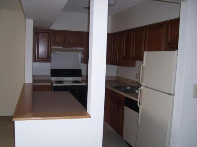 1 Br, 1 bath, Apartment 3811 Glen Eagles Boulevard