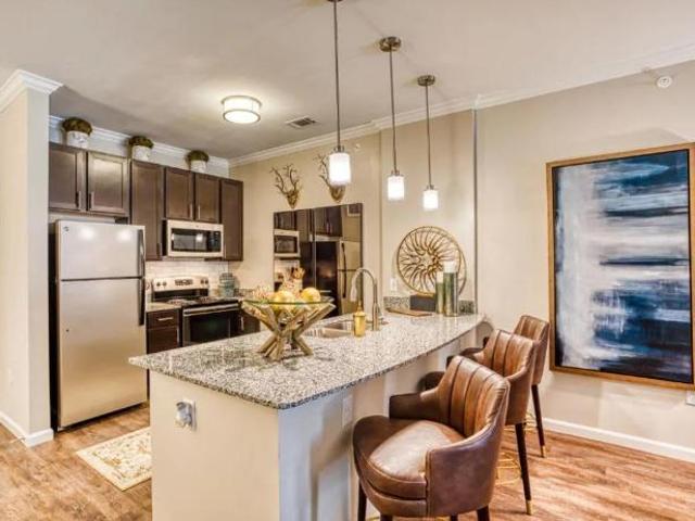 1 Br, 1 bath, Apartment 3825 Ladson Rd