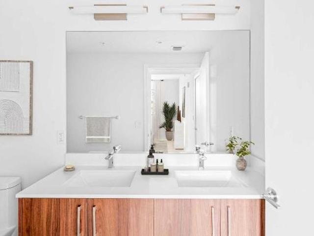 1 Br, 1 bath, Apartment 3830 NW 11th St