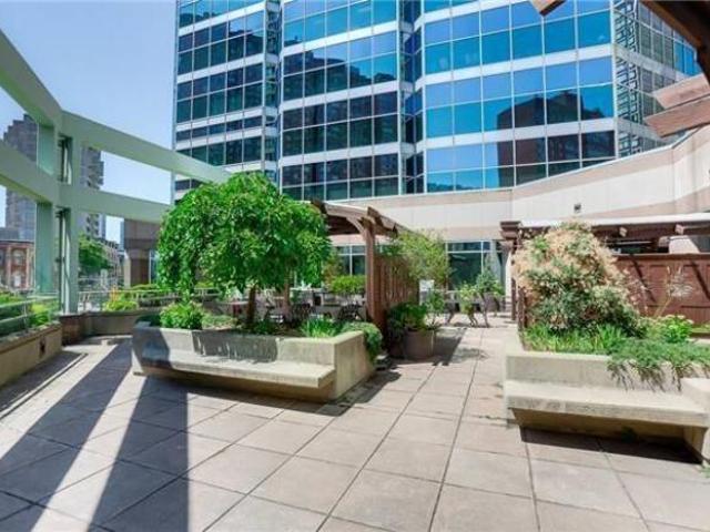 1 Br, 1 bath, Apartment 38 Elm Street