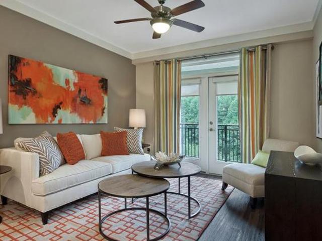 1 Br, 1 bath, Apartment 3950 Fairsted Dr