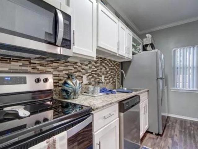 1 Br, 1 bath, Apartment 3900 Briargrove Ln