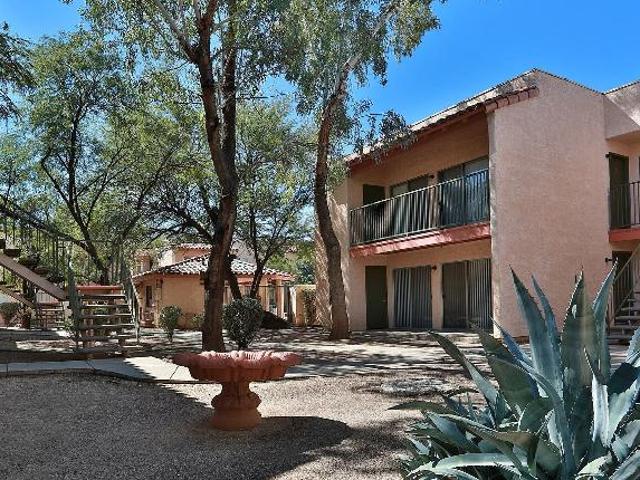 1 Br, 1 bath, Apartment 4040 East Fort Lowell Road