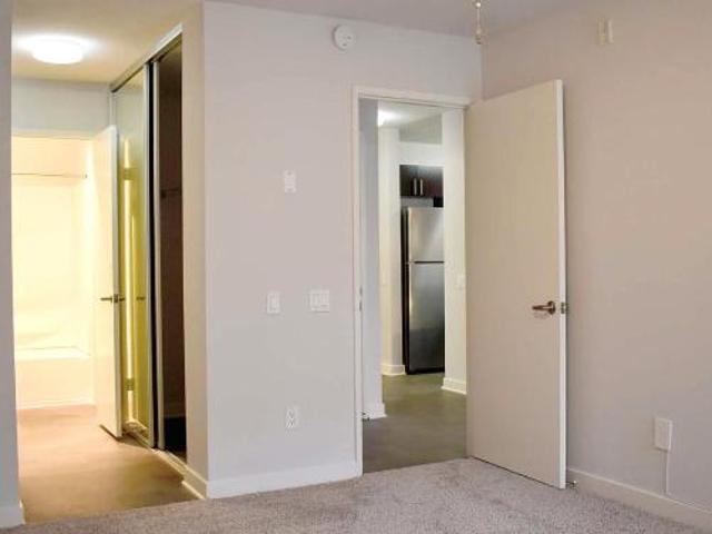 1 Br, 1 bath, Apartment 4070 Huerfano Ave
