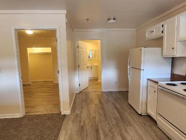 1 Br, 1 bath, Apartment 408 Lewis Road