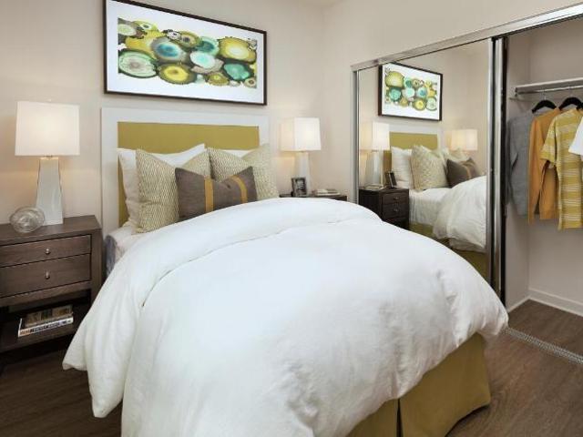 1 Br, 1 bath, Apartment 400 Enclave Circle