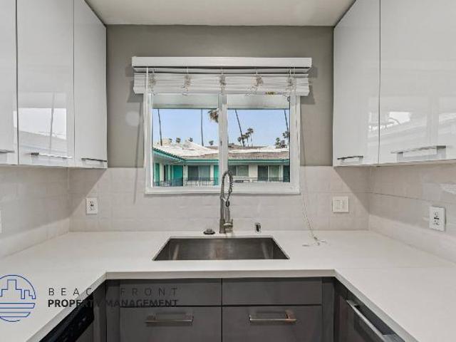 1 Br, 1 bath, Apartment 400 S Mariposa Ave
