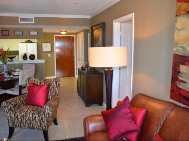 1 Br, 1 bath, Apartment 401 NE Mizner Blvd