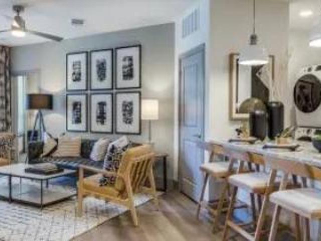 1 Br, 1 bath, Apartment 401 North State Highway 360