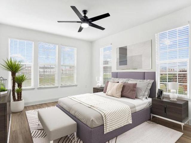 1 Br, 1 bath, Apartment 401 Northwest Hwy