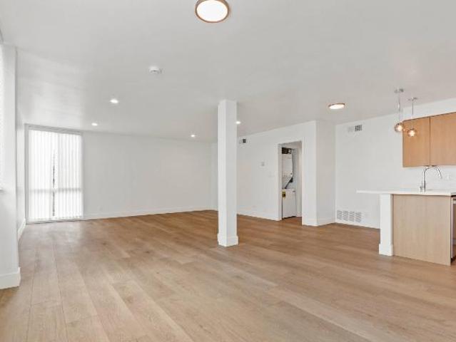 1 Br, 1 bath, Apartment 401 Washington Avenue