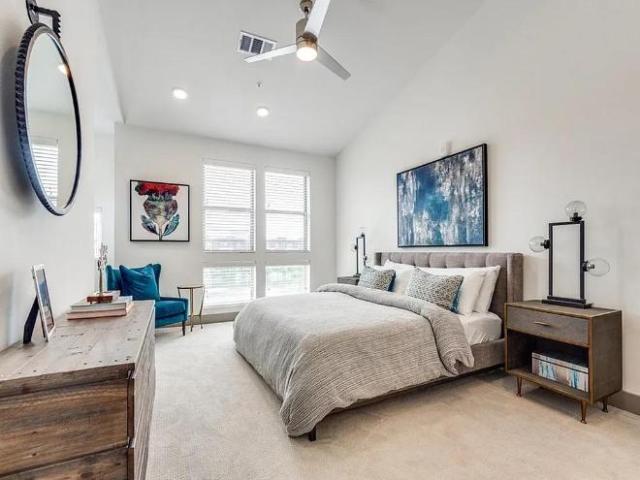1 Br, 1 bath, Apartment 4020 Mcewen Rd